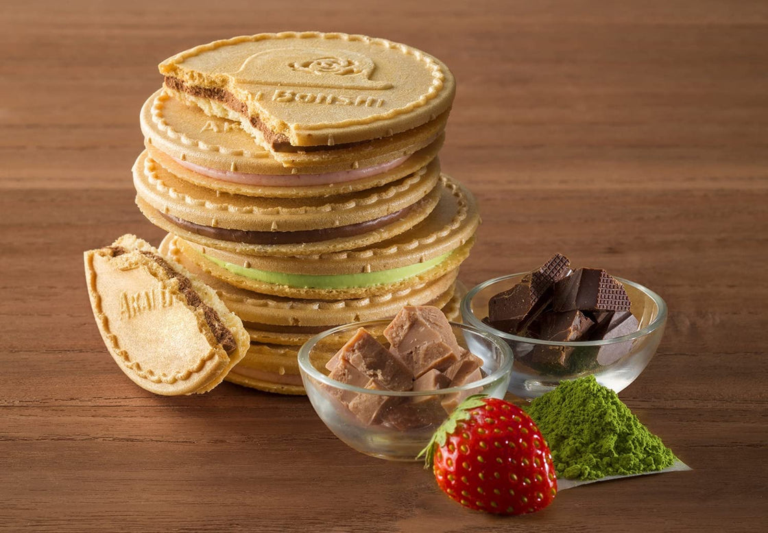 Akai Bohshi Whipped Chocolate Sandwich Cookies 4 Assorted Flavors 32 P ...