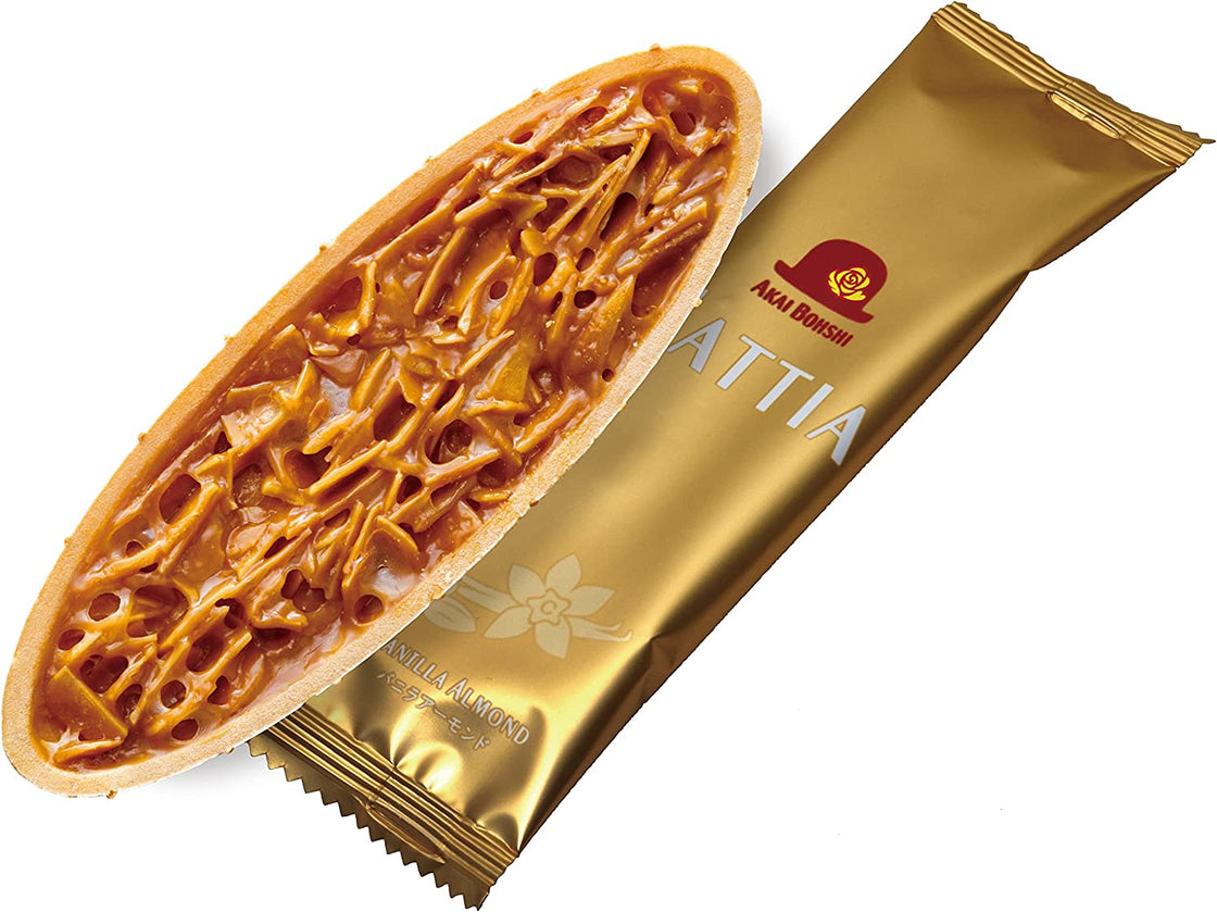 Red hat Akaiboushi Nattia 21 pieces Nuts and caramel placed on wafers ...